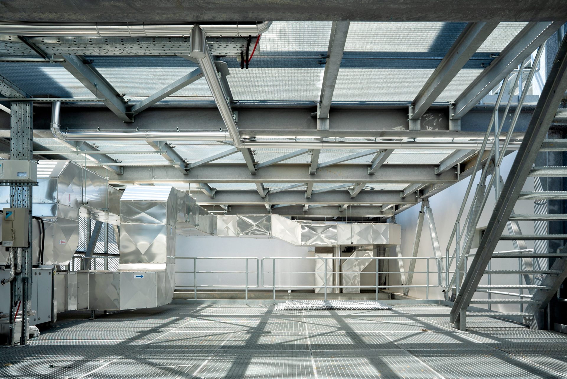 Bank data center - BuildEXT
