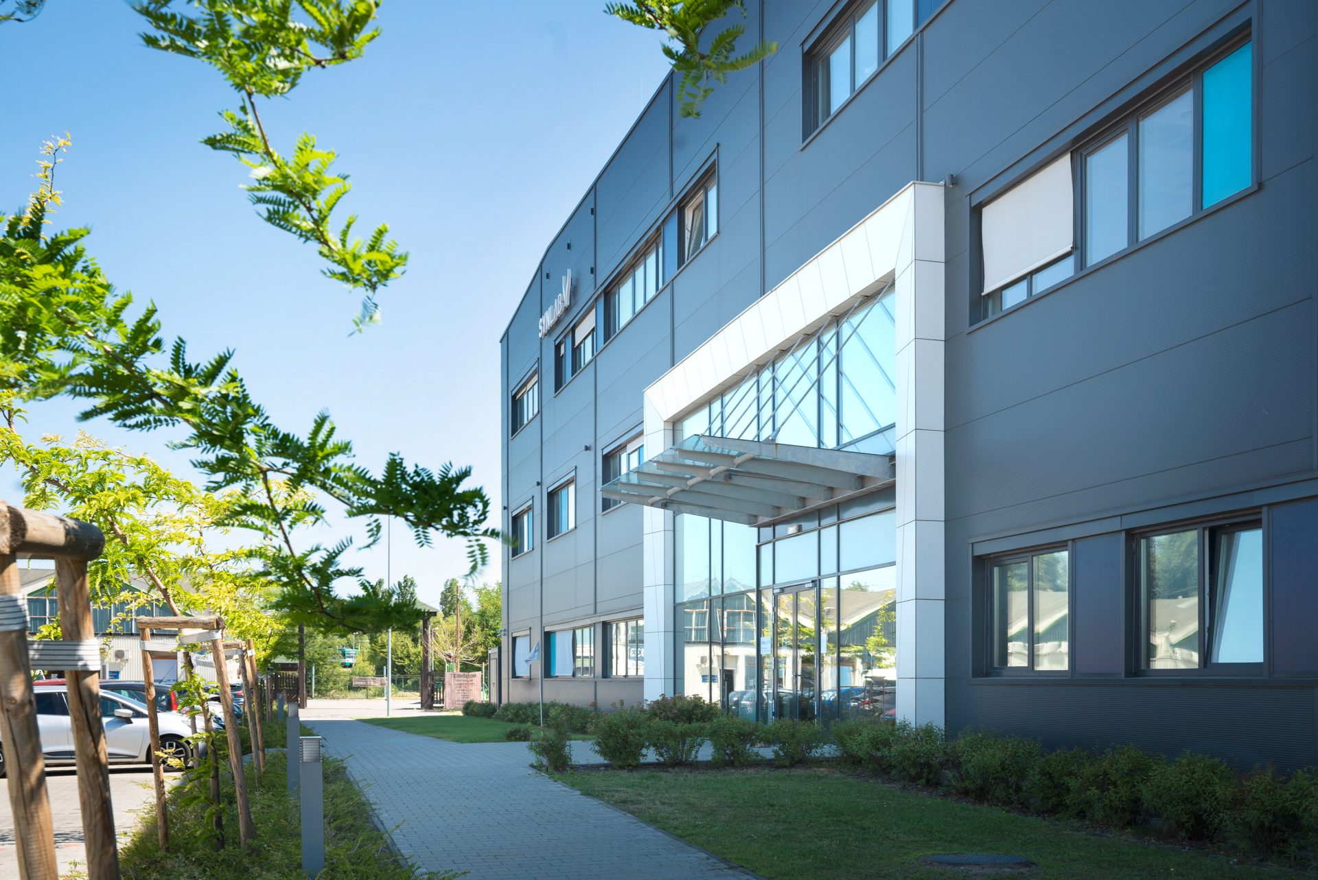 Synlab laboratory - BuildEXT