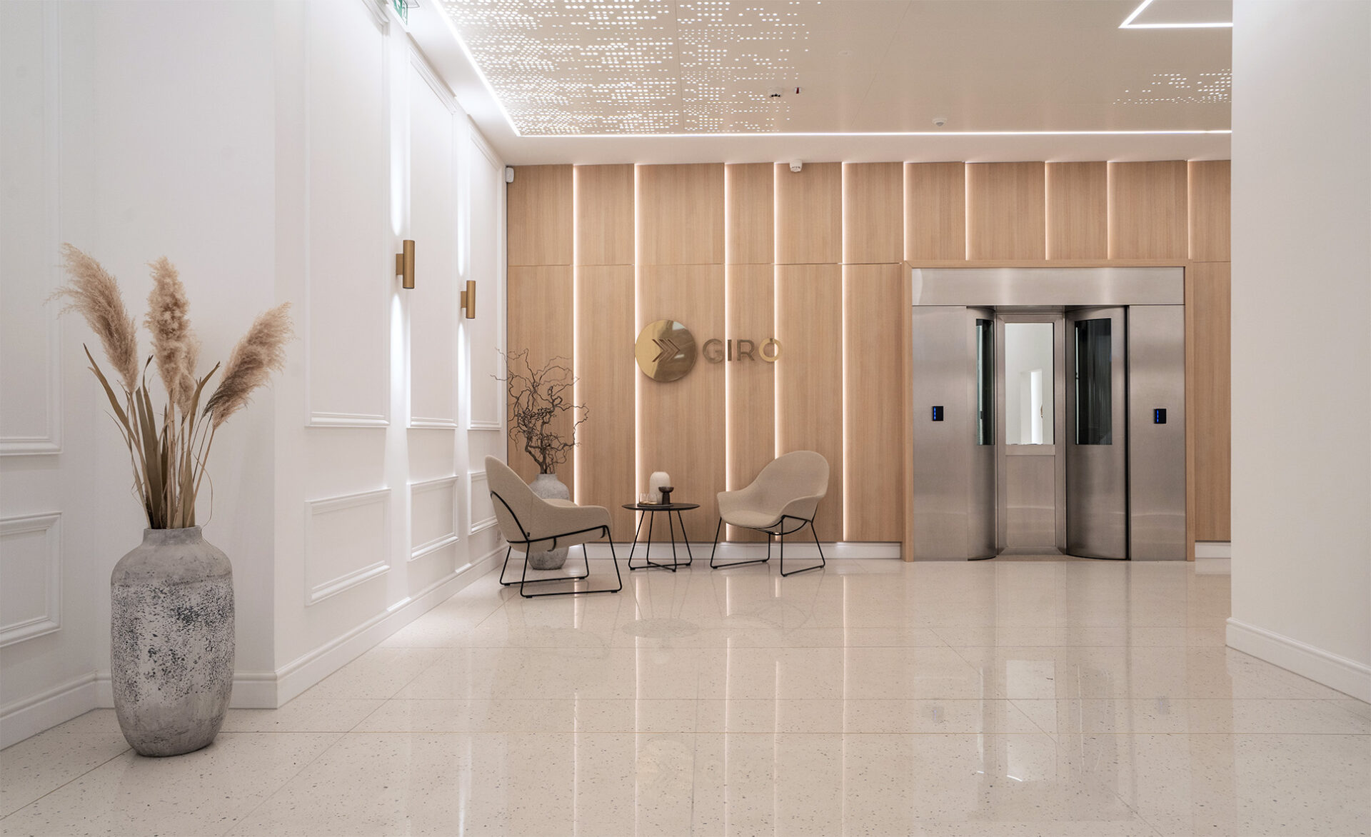 GIRO office building modernization - BuildEXT